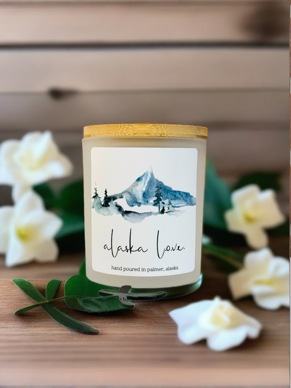 ALASKA PREMIUM COCONUT WAX CANDLES w/ ALASKA THEMED WATERCOLOR LABELS ...